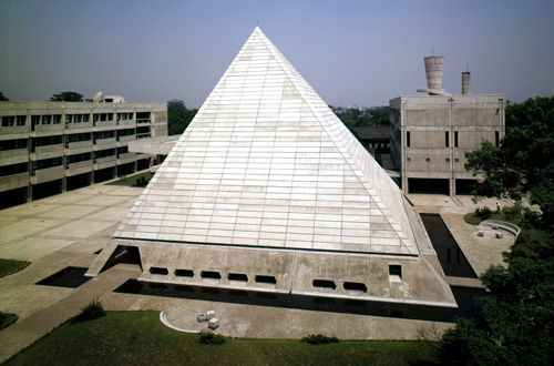 Our Projects -Gakushuin University Large Lecture Hall | TAISEI CORPORATION